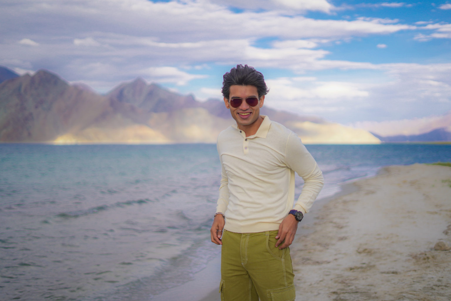 Hamza Syed: World Kindness Day Special With 'Green Flag Guy'